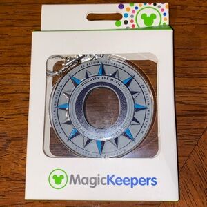 Disney | Wearables | Magic Keeper Keychain Holder For Magic Band Middle ...